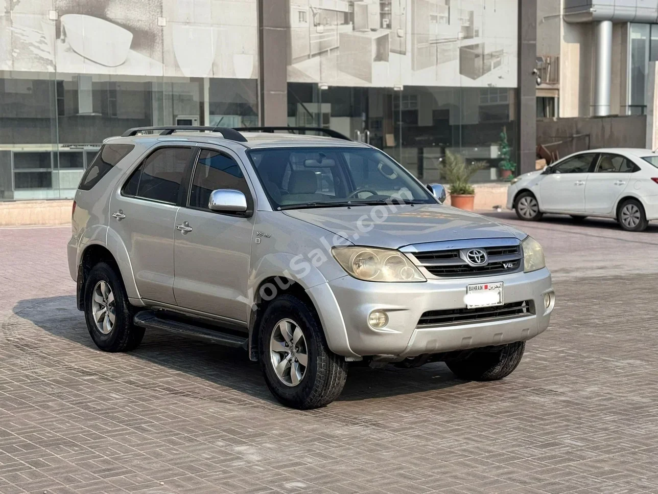Toyota Fortuner Silver 2006 For Sale in Bahrain